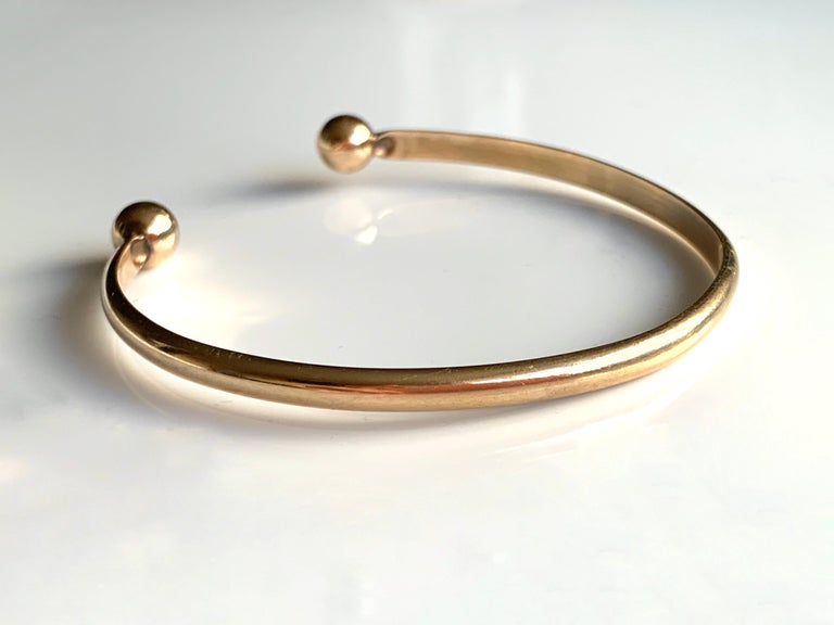 9ct Gold Vintage Torque Bangle For Sale at 1stDibs