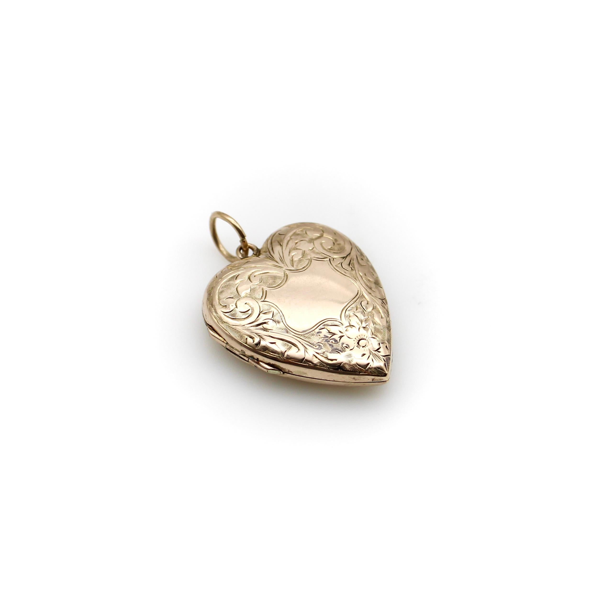 9K Gold Victorian Heart Shaped Locket with Hand Engraving For Sale at ...