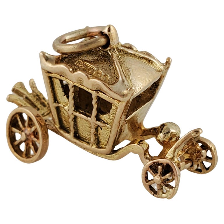 9K Yellow Gold Carriage Charm For Sale at 1stDibs