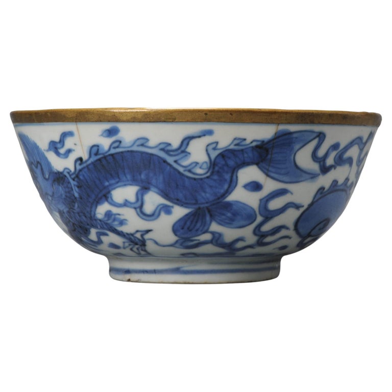 17th Century Ming Period Chinese Porcelain Blue White Bowl Dragons ...