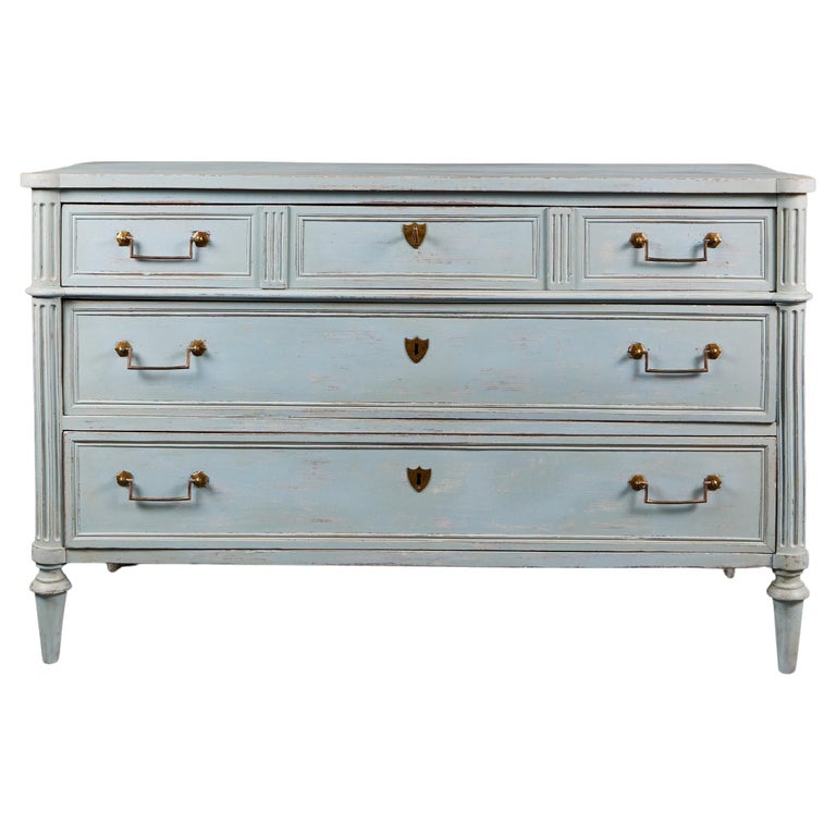 Commode du XIXe siècle peinte en bleu En vente sur 1stDibs