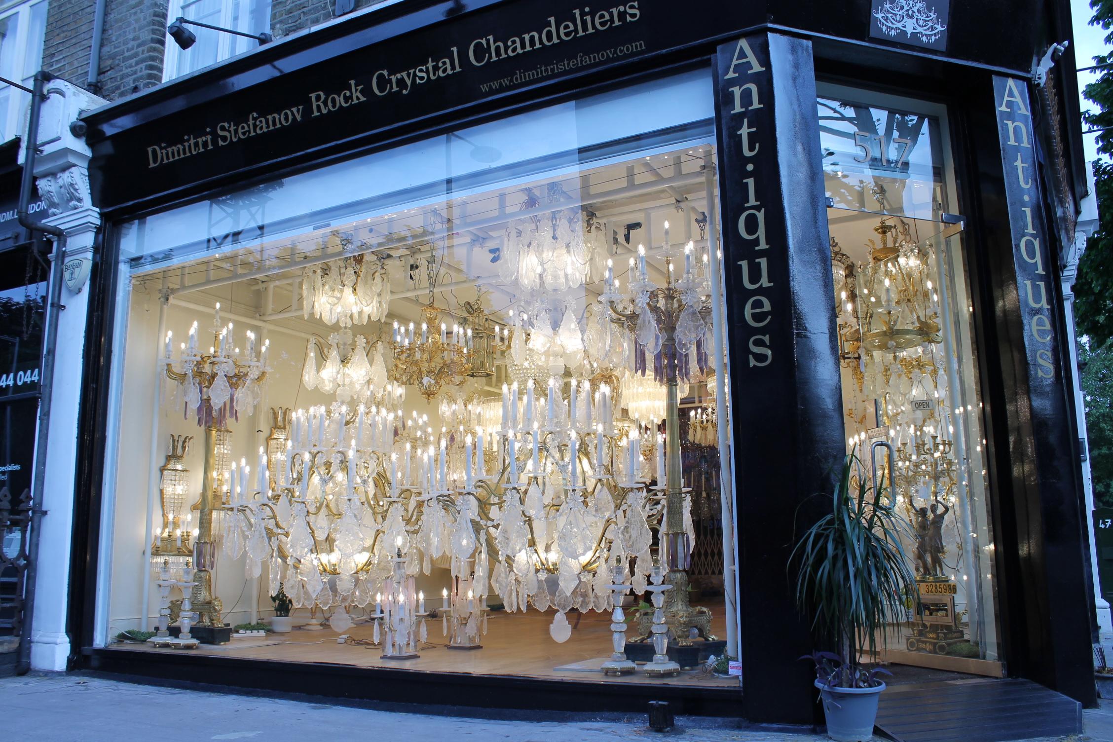 A beautiful pair of French Baccarat Crystal chandeliers with 16 lights ...