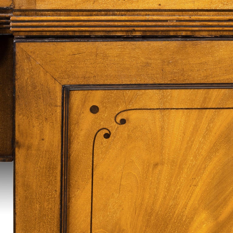 Beautifully Figured Regency Period Sideboard in Three Sections For Sale ...