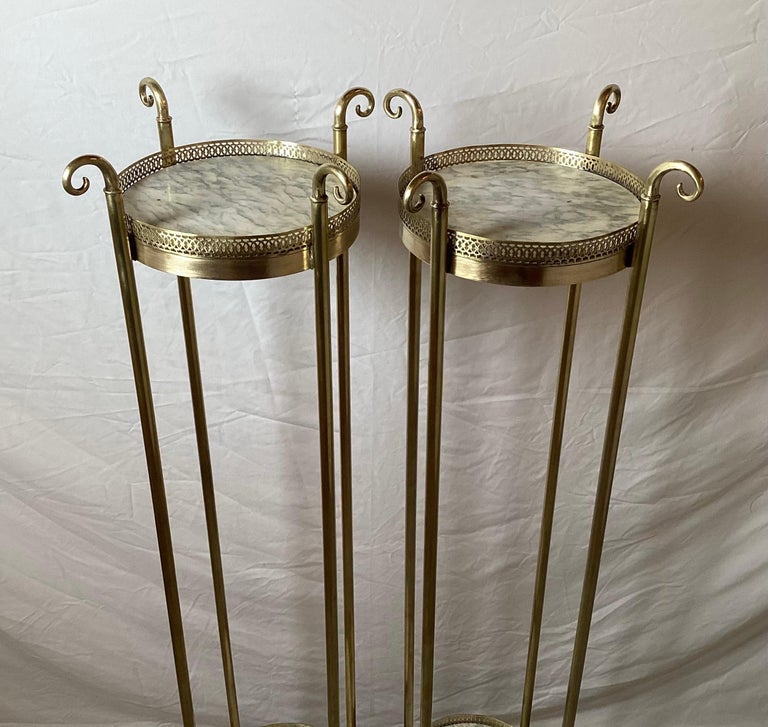 Chic Pair of Brass and Marble Two Tiered Stands For Sale at 1stDibs