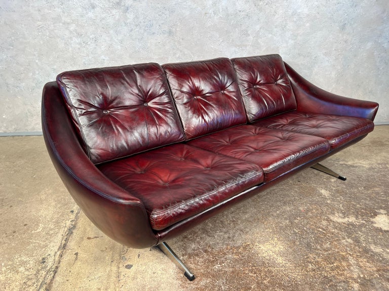 Compact Vintage Danish 70 S Chestnut Three Seater Leather Sofa #521 at ...