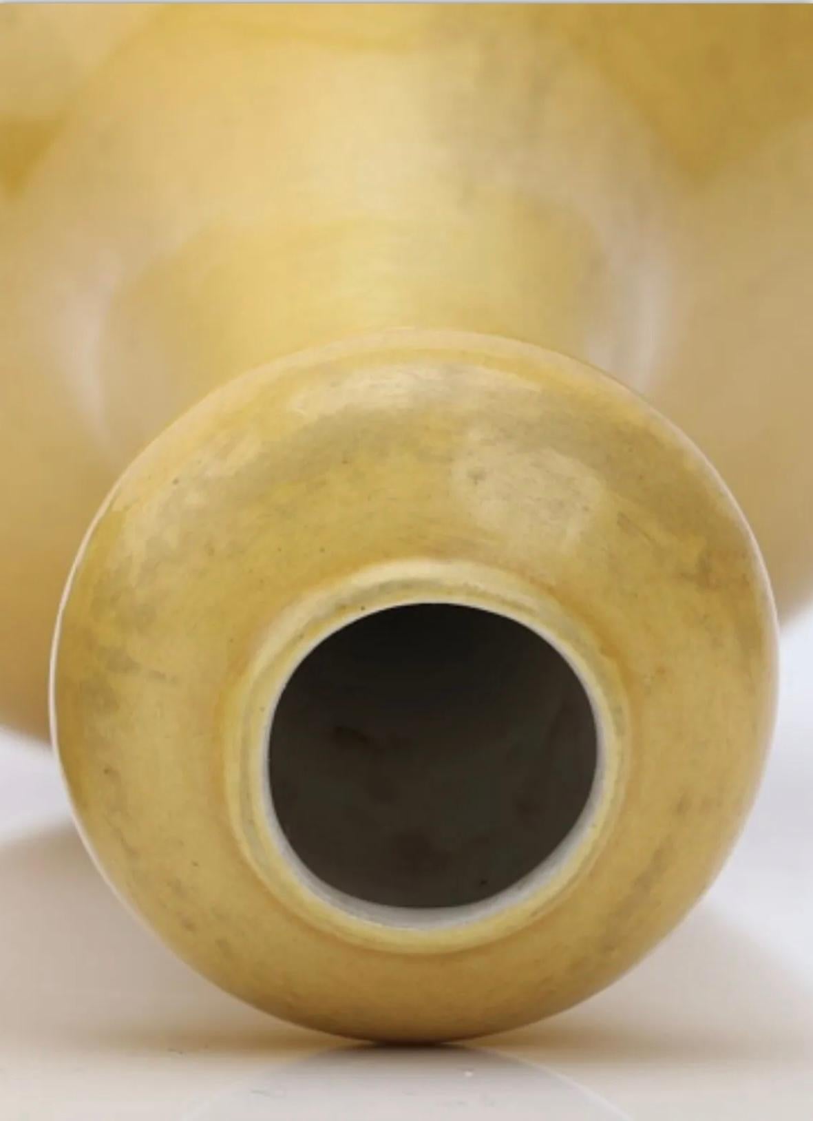 Exquisite Chinese Yellow Monochrome Vase, 19th Century at 1stDibs