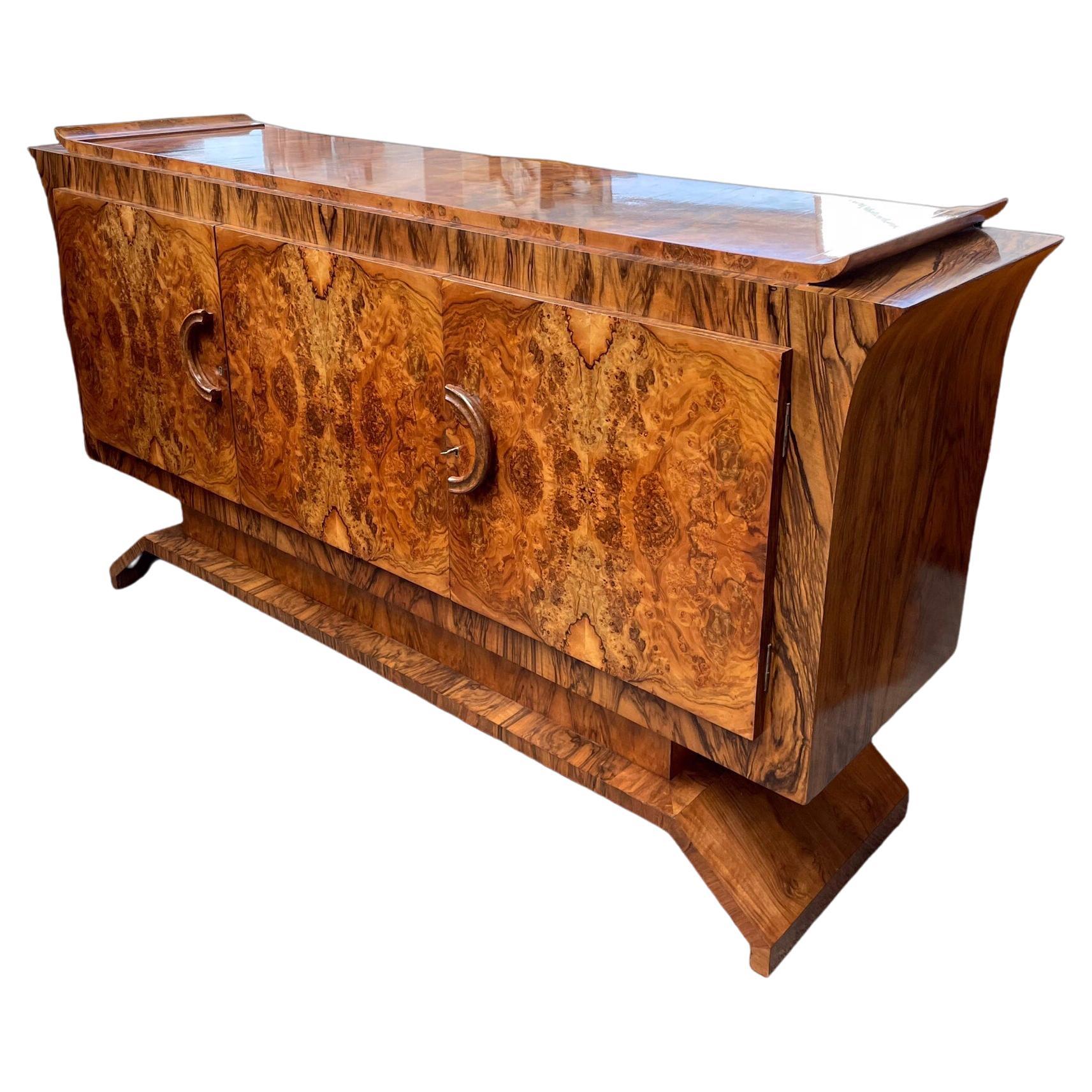A Fine Art Deco Skyscraper Bookcase For Sale at 1stDibs