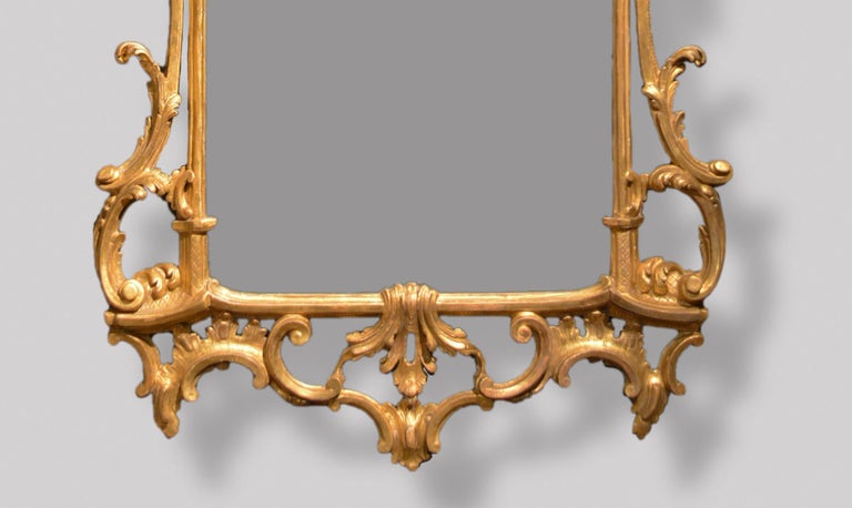 Fine Chippendale Period Carved Wood and Gilt Mirror For Sale at 1stDibs