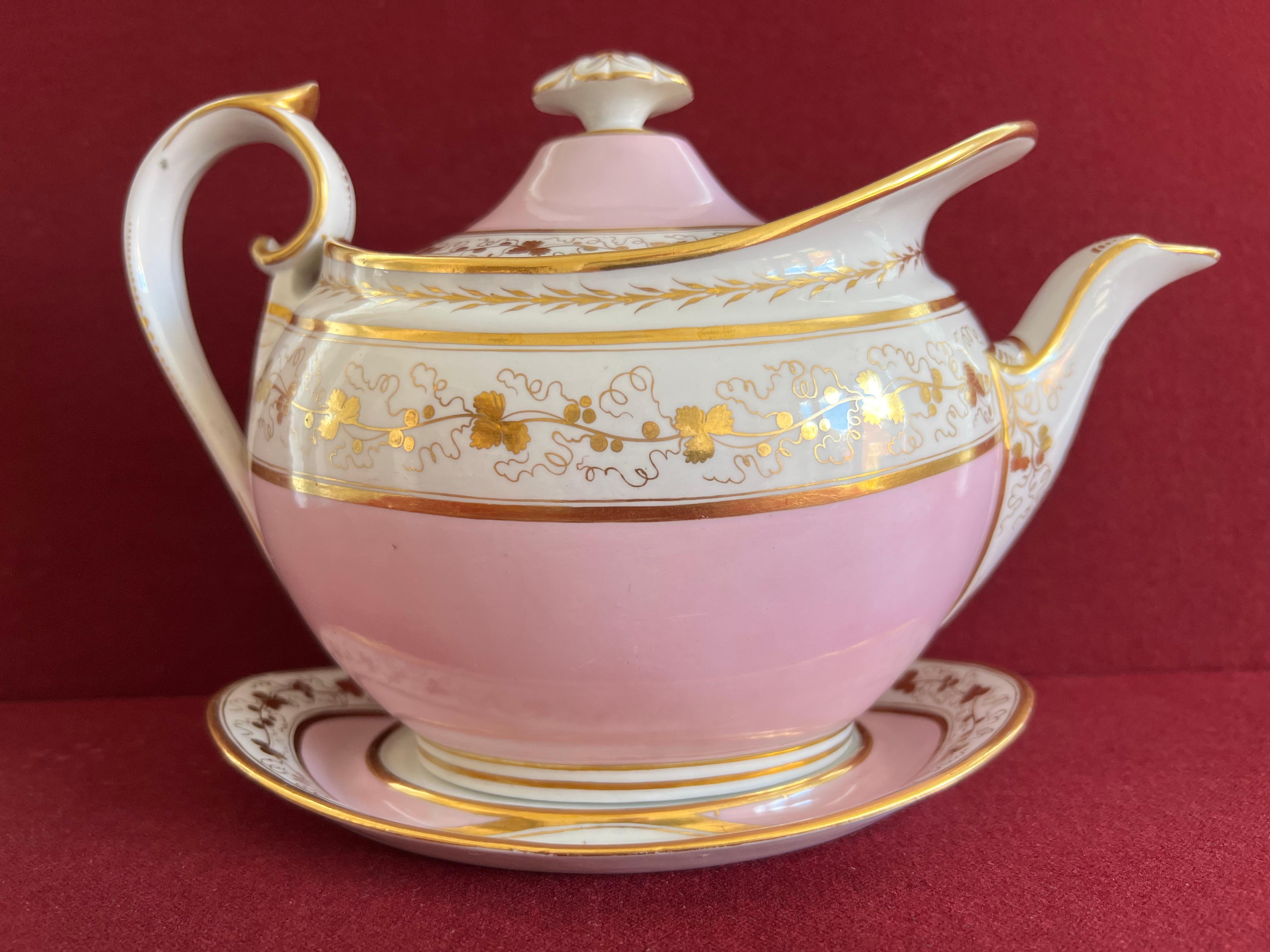 Fine Flight Barr and Barr Worcester Porcelain Teapot and Stand, C.1815 ...