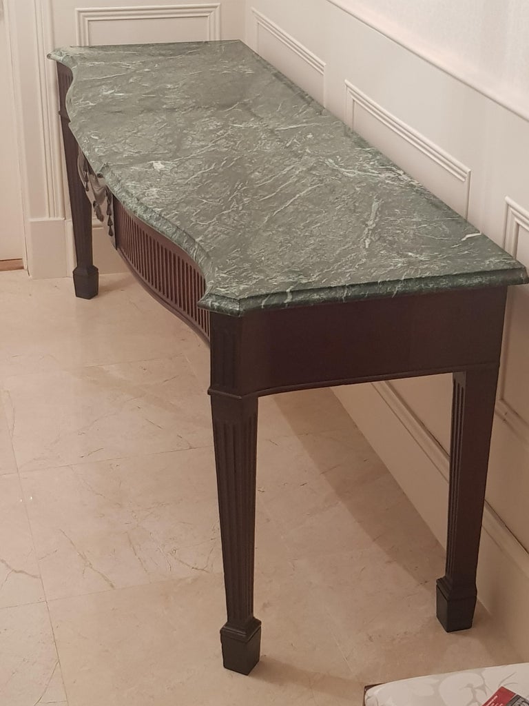 Irish 18th Century Mahogany Serving Table- Provenance - Druids Glen Co ...