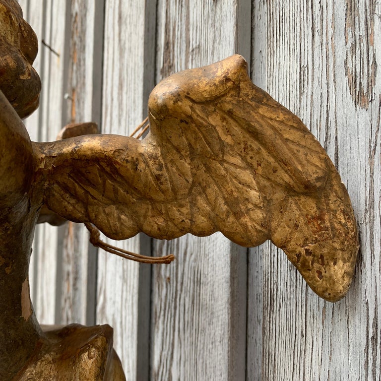 French 18th Century Gilt Wood and Hand-Carved Angel For Sale at 1stDibs