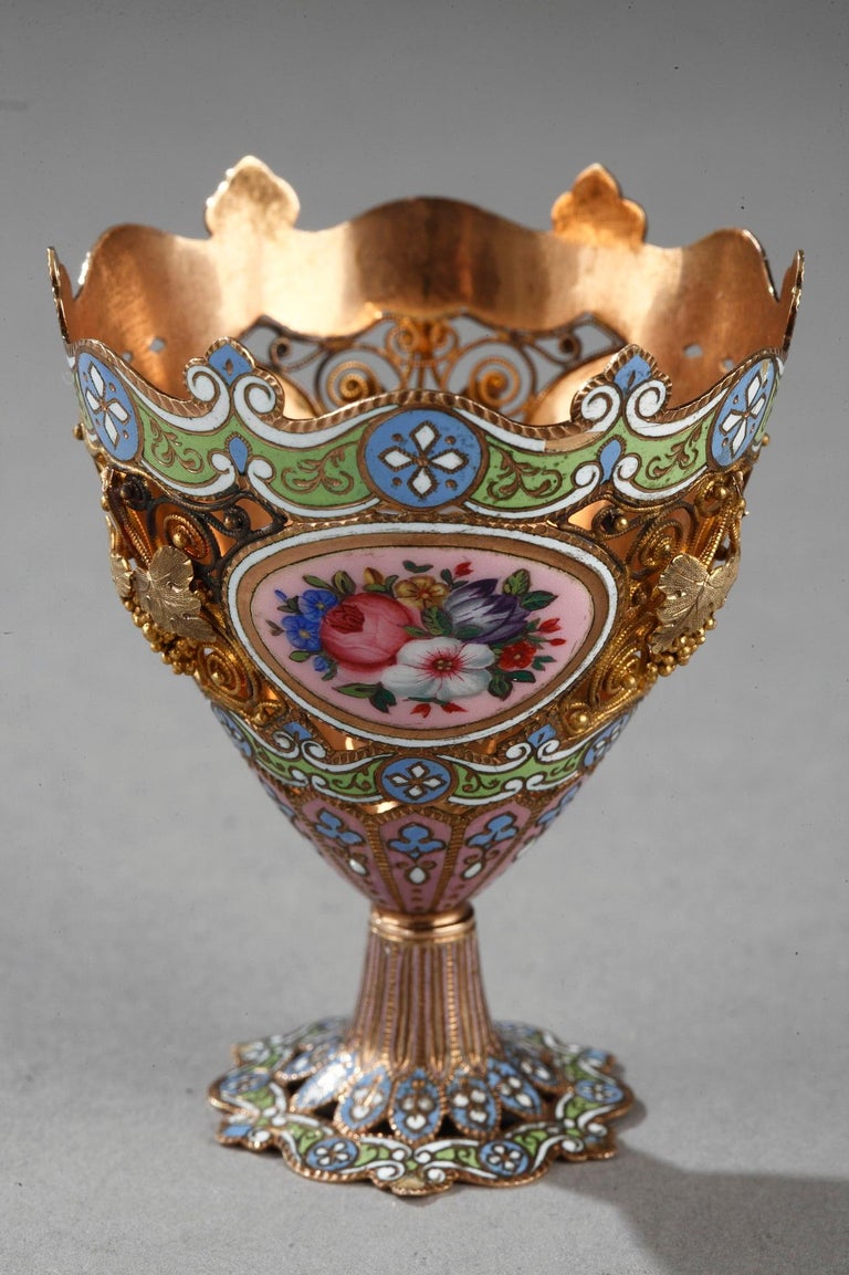 Gold and Enamel Zarf, Swiss, Early 19th Century For Sale at 1stDibs