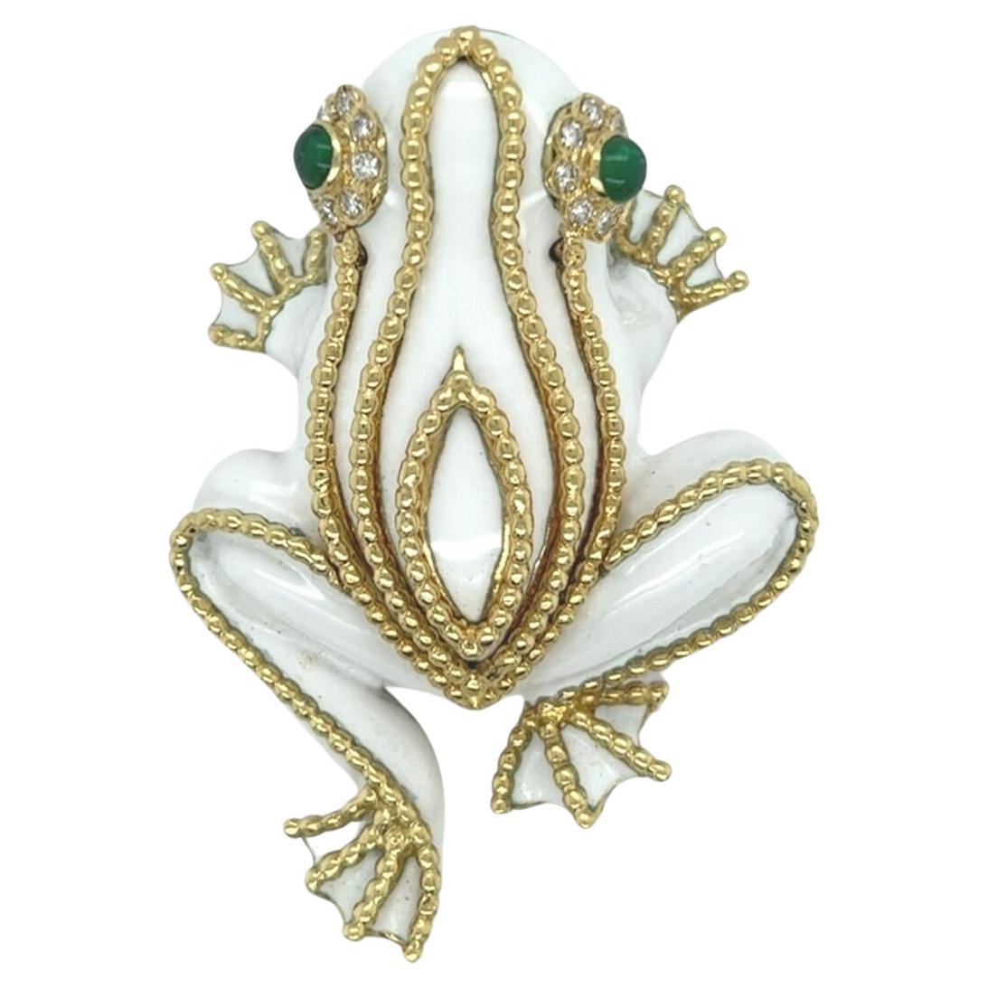 A Gold, Enamel, Emerald and Diamond Frog Brooch For Sale at 1stDibs