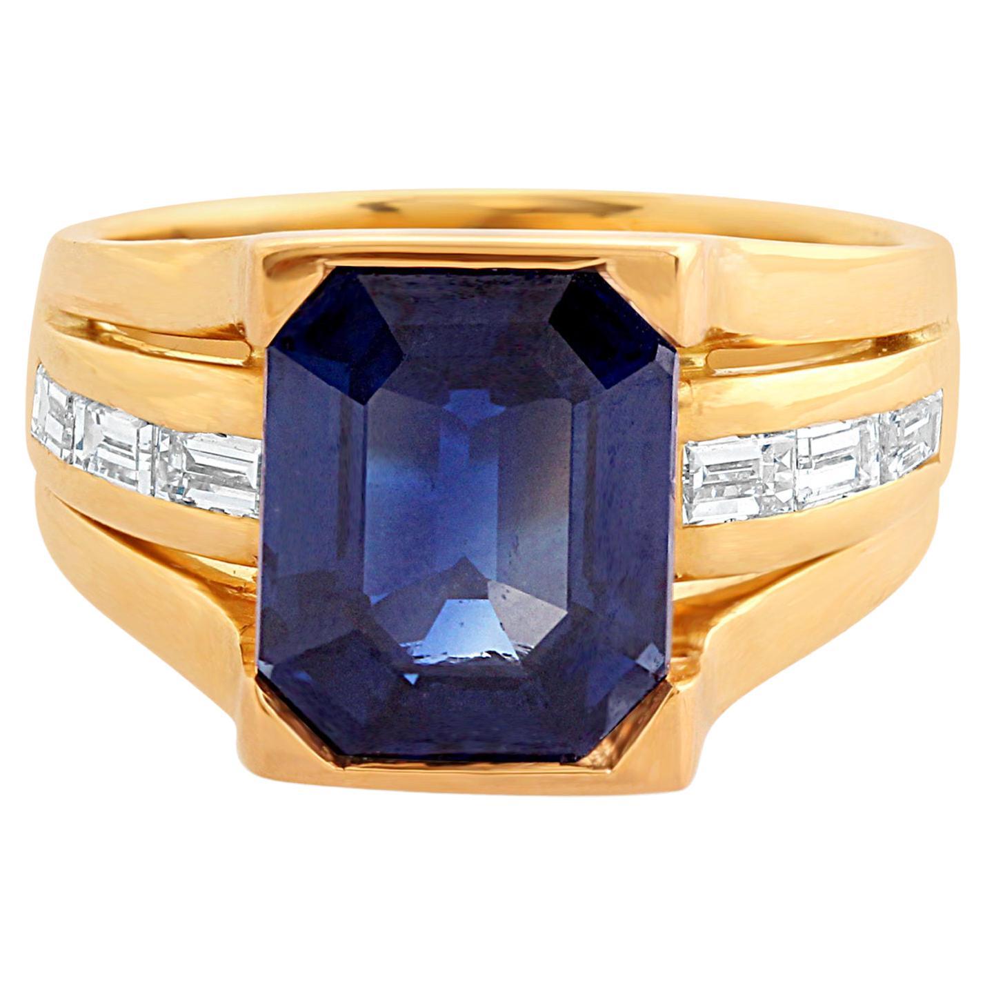 Sapphire Gold Ring For Sale at 1stDibs