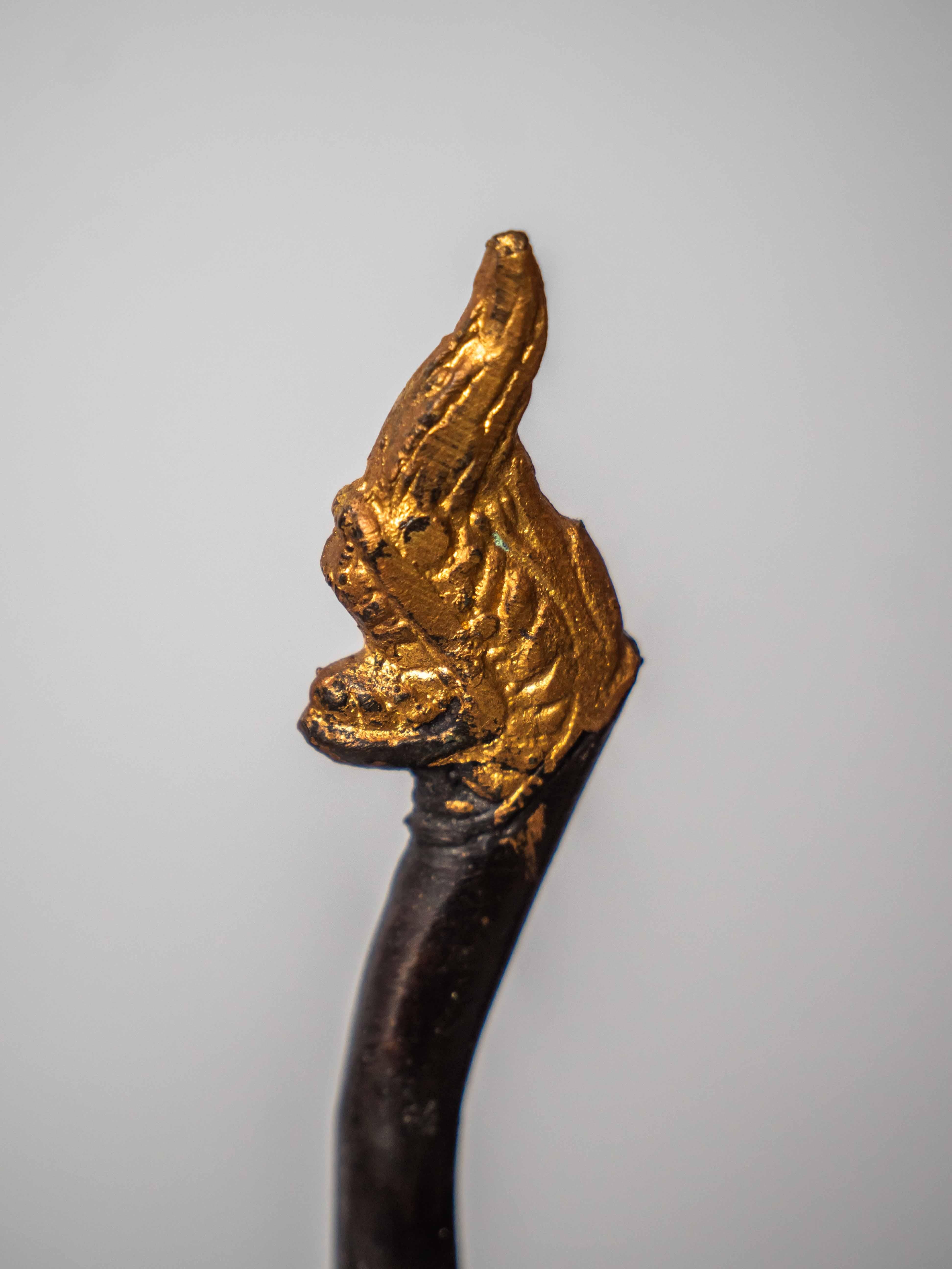 A golden statuette of a Thai dancer For Sale at 1stDibs