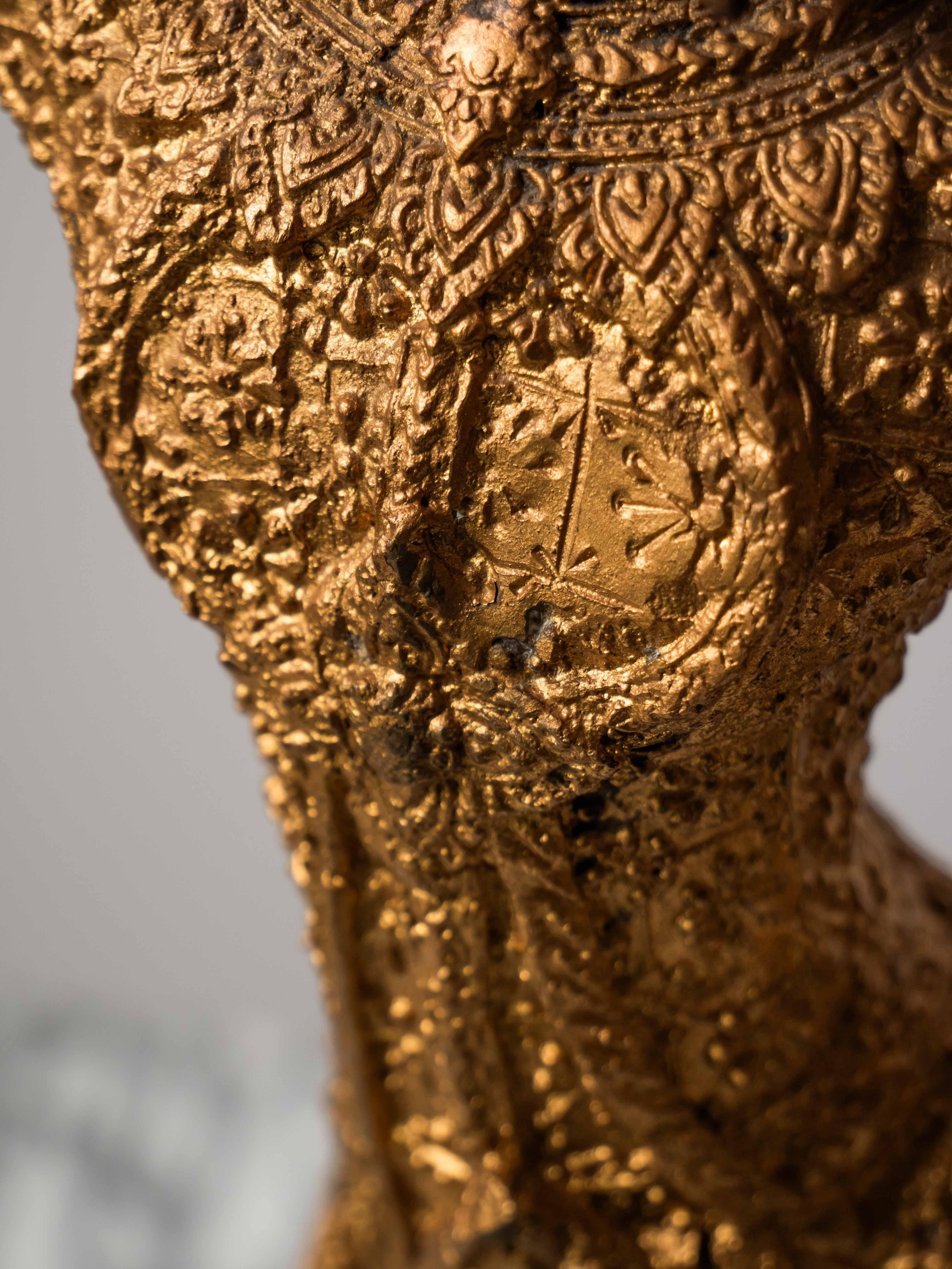 A golden statuette of a Thai dancer For Sale at 1stDibs