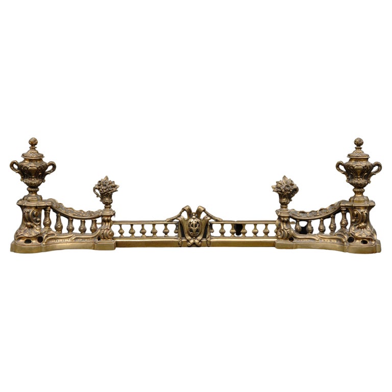 Good Quality Gadrooned French Fender For Sale at 1stDibs