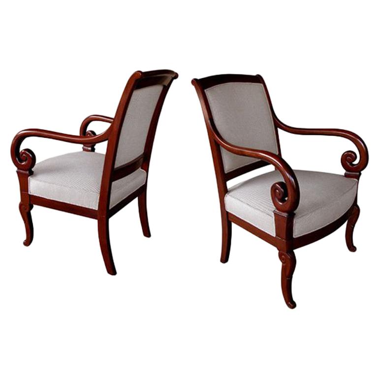 A Gracefully Proportioned Pair of French Restauration Mahogany ...