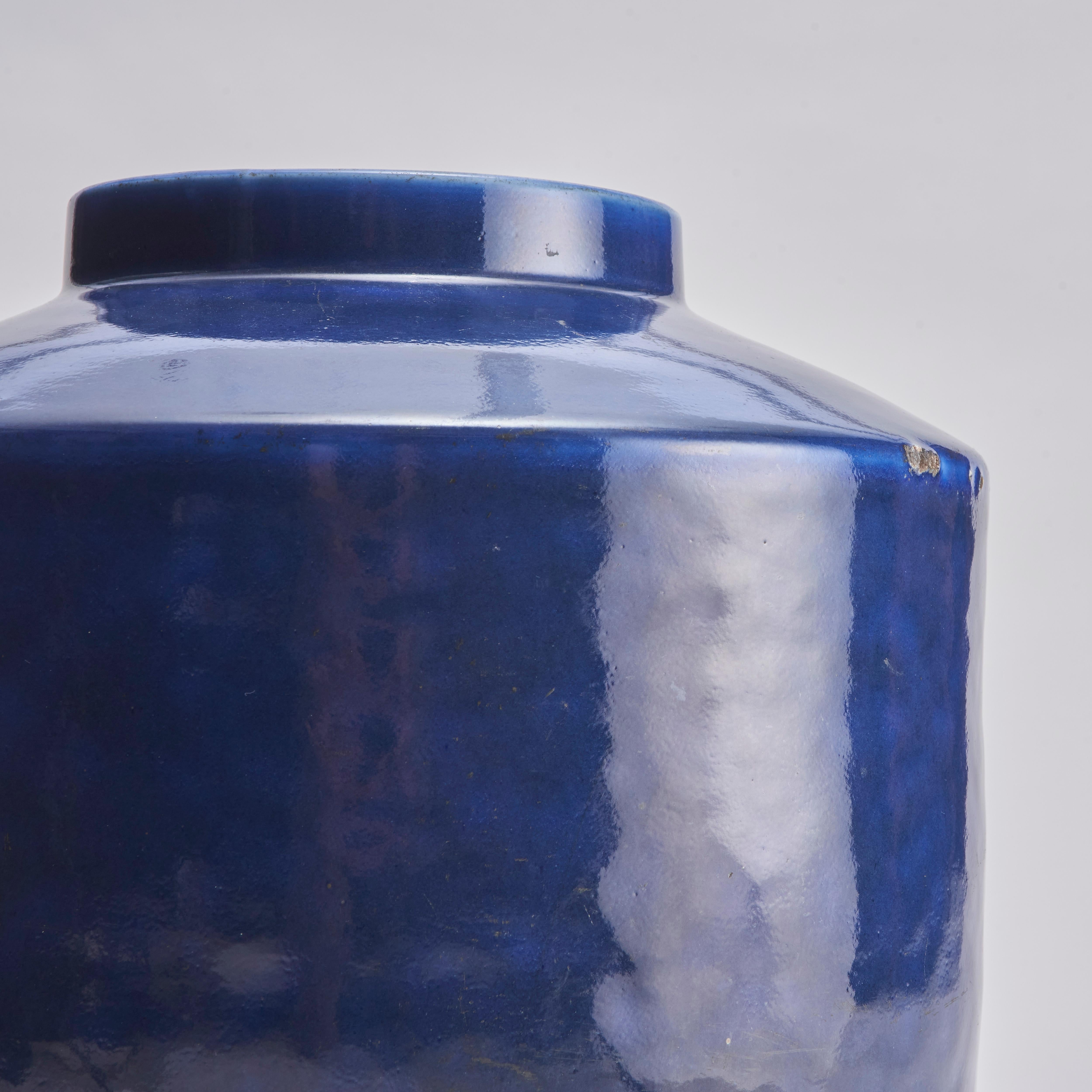 A large, (44cm in height) 18th Century Chinese porcelain powder blue ...