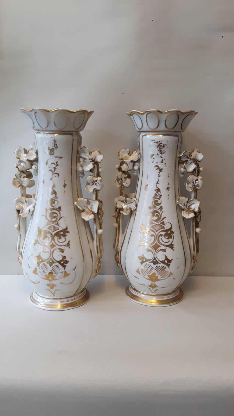 Large Pair of 19th Century Paris Vases For Sale at 1stDibs