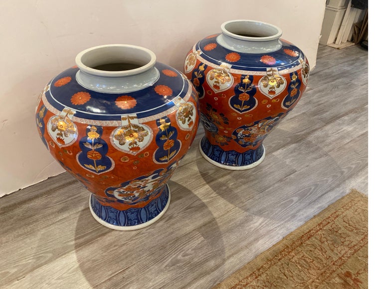 Large Pair of Imari Style Jardinière Vases For Sale at 1stDibs