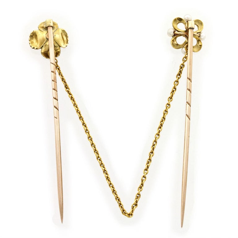 Late Victorian Pair of Enamel Flower Scatter Pins For Sale at 1stDibs