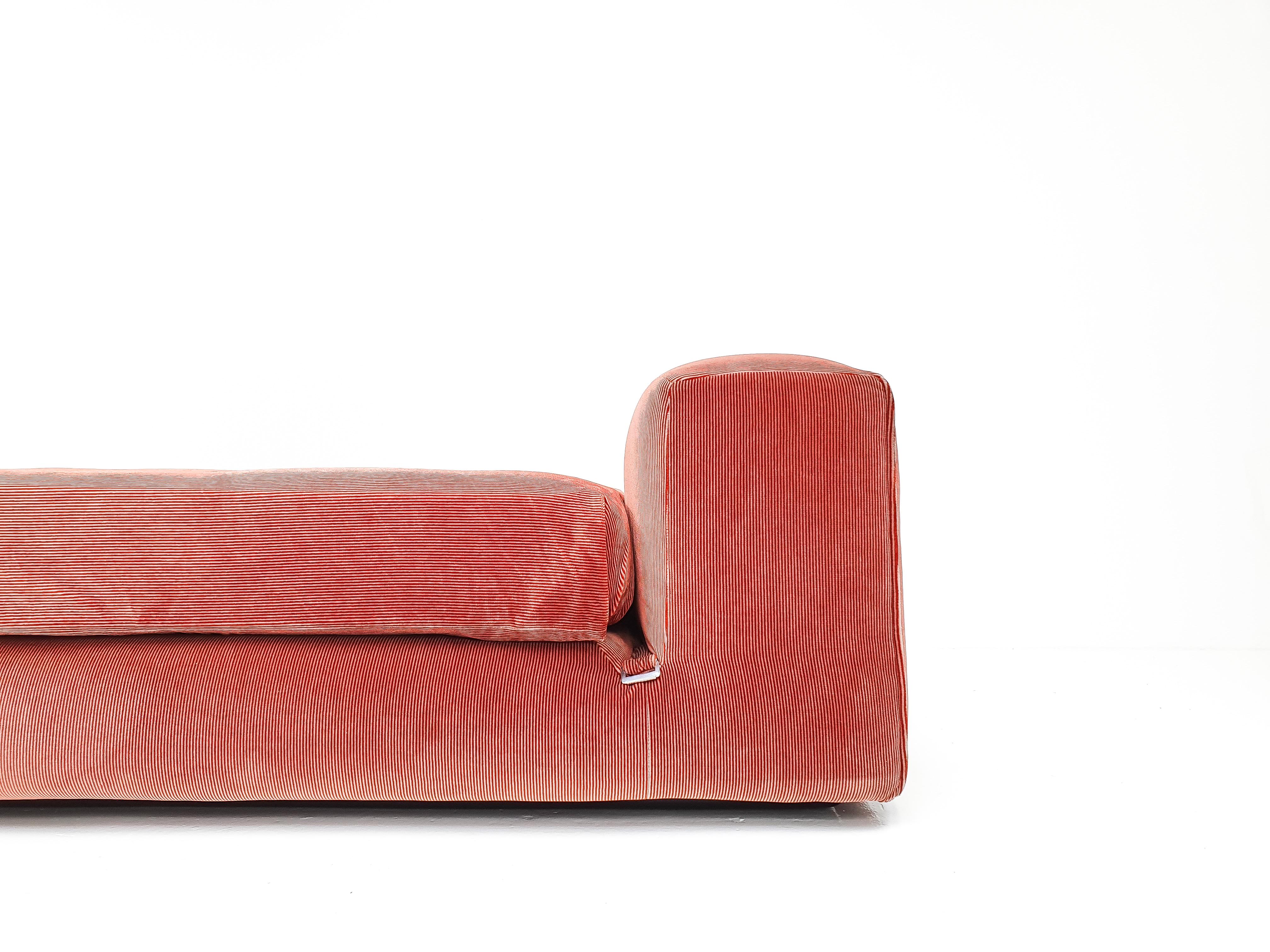 Mario Bellini 'Le Mura' Daybed, Designed in 1972 for Cassina, Italy at ...