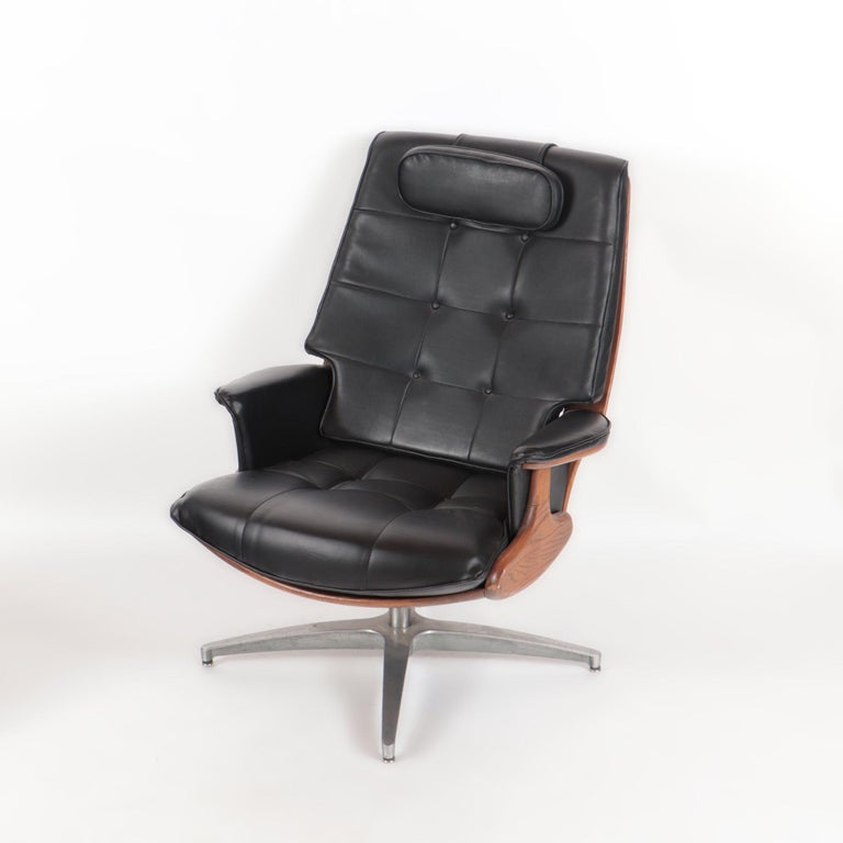 Mid-Century Modern Heywood Wakefield Teak Swivel Lounge Chair, circa ...