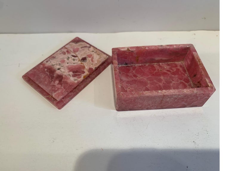 Mid-Century Modern Rose Quartz Dresser of Table Box For Sale at 1stDibs ...