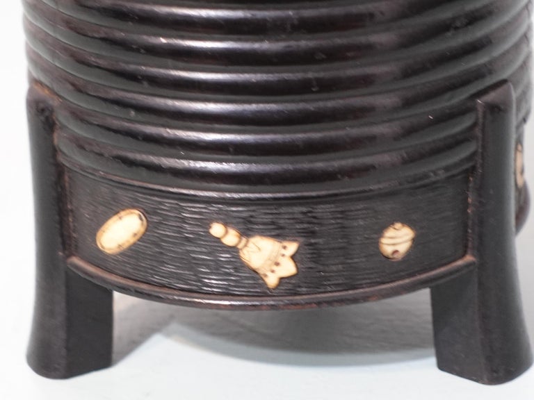 Miniature Japanese Lacquer Ebony Hokkai Hat Box For Sale at 1stDibs