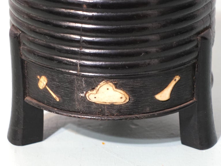 Miniature Japanese Lacquer Ebony Hokkai Hat Box For Sale at 1stDibs