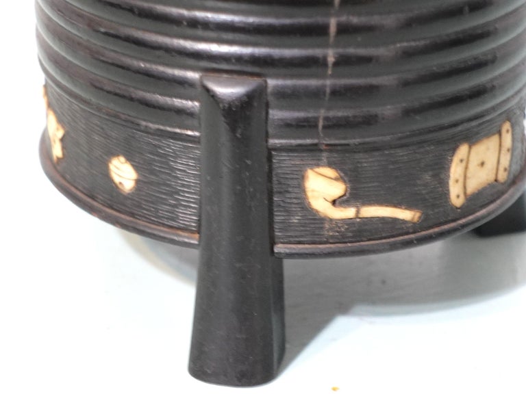 Miniature Japanese Lacquer Ebony Hokkai Hat Box For Sale at 1stDibs