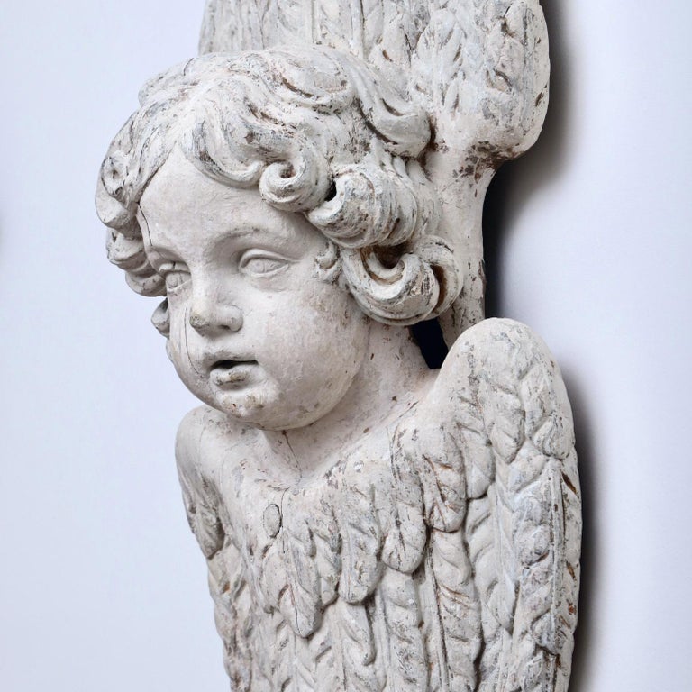 Pair of 18th Century Baroque Carved Angels For Sale at 1stDibs