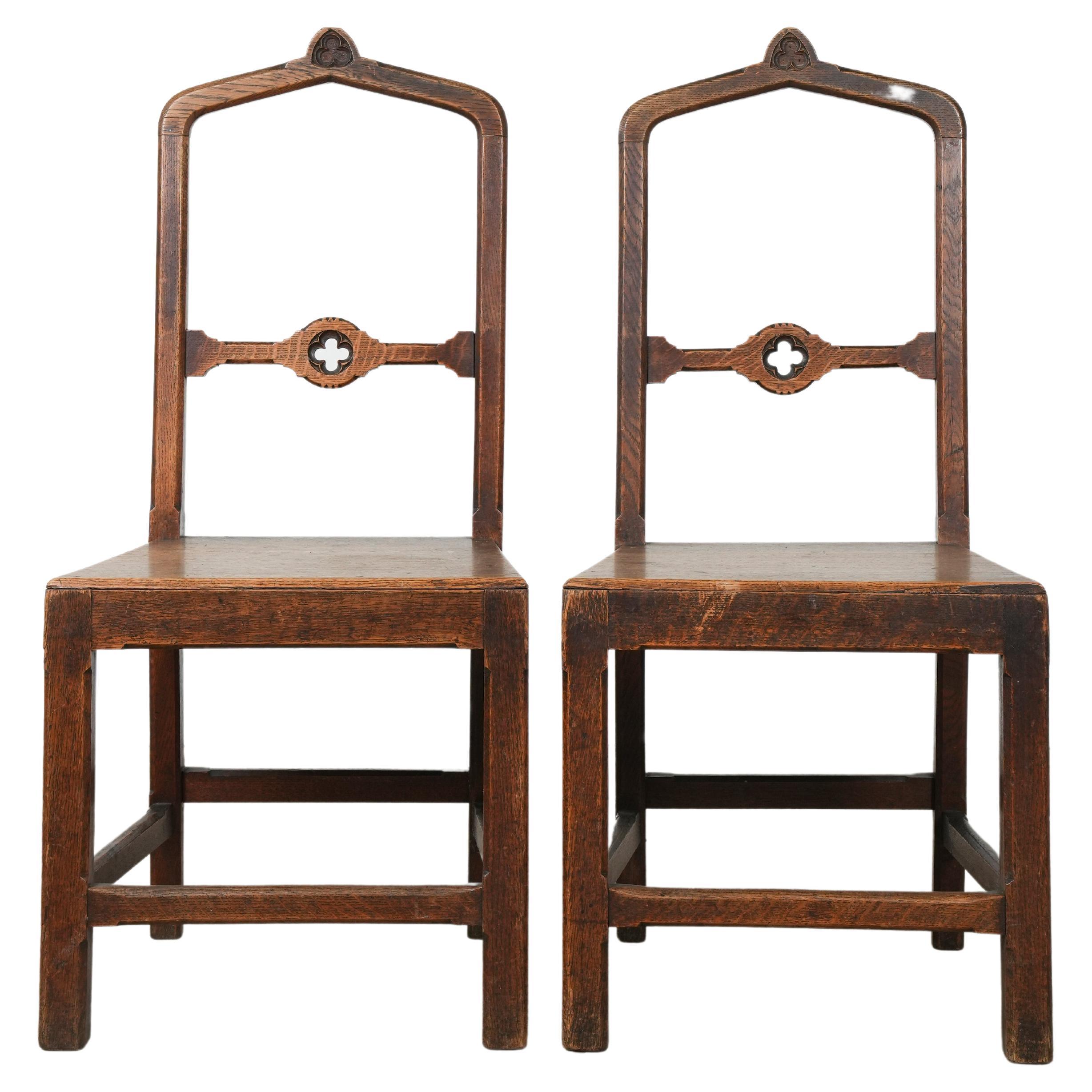 Pair of 19th Century English Mahogany Hall Chairs For Sale at 1stDibs
