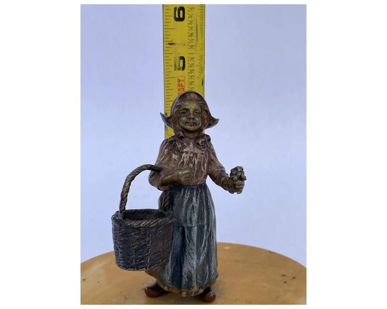 Pair of Austrian Vienna Bronze Figures Lovers Statues For Sale at 1stDibs