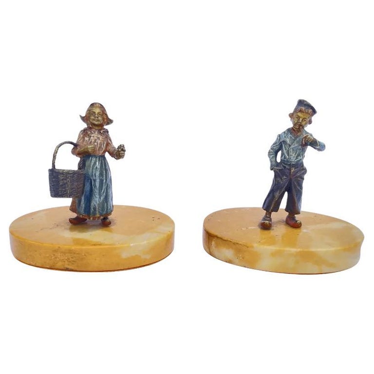 Pair of Austrian Vienna Bronze Figures Lovers Statues For Sale at 1stDibs