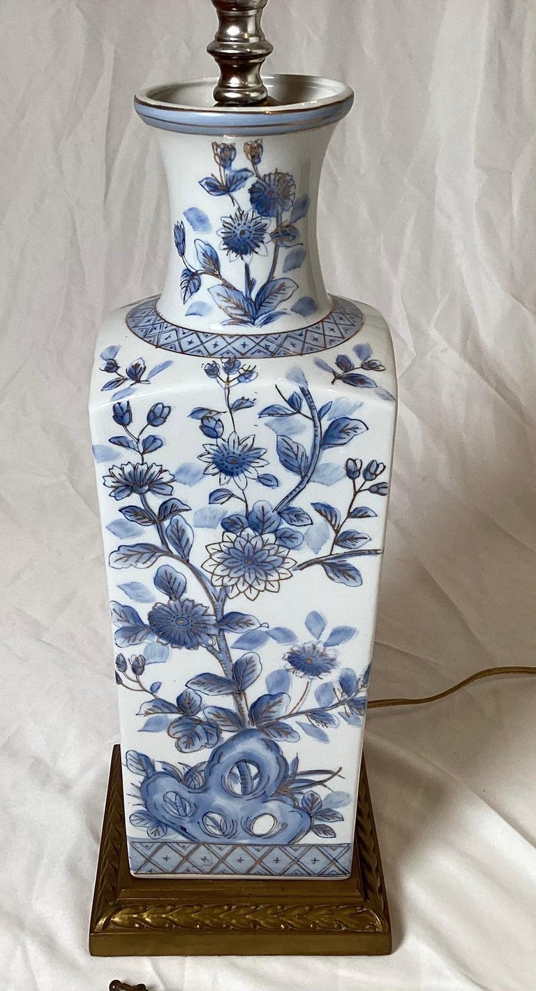 A Pair of Blue and White Porcelain Lamps For Sale at 1stDibs