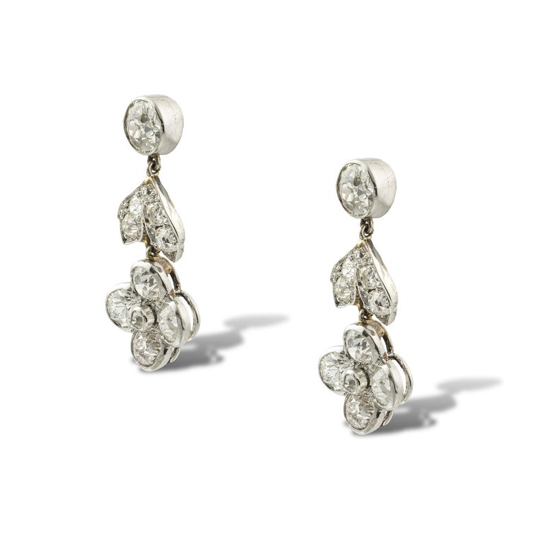 Pair of Diamond-Set Drop Earrings For Sale at 1stDibs