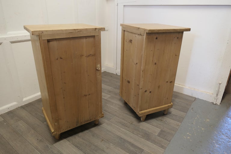 Pair of Elegant Pine Bedside Cupboards with Drawers For Sale at 1stDibs