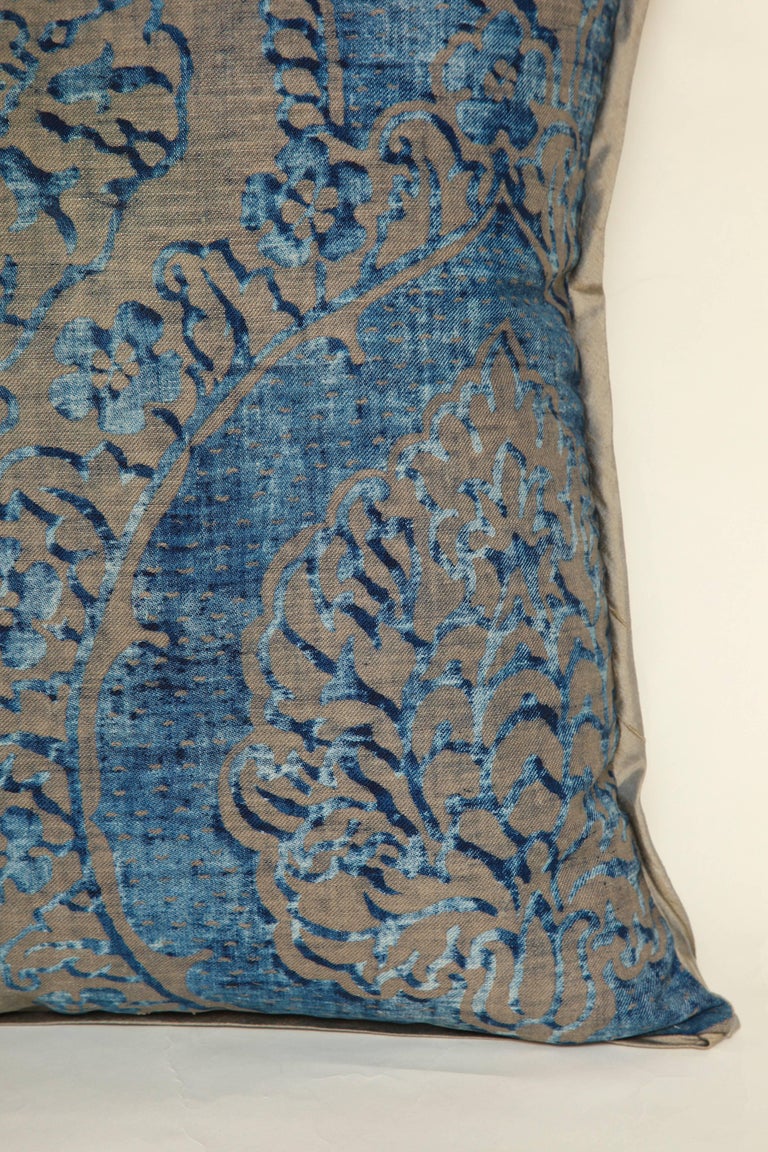 Pair of Fortuny Fabric Cushions in the Nicolo Pattern at 1stDibs