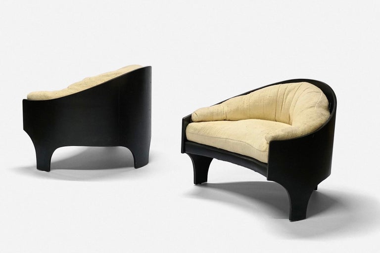 Pair of Henry P Glass Intimate Island Lounge Chairs For Sale at 1stDibs