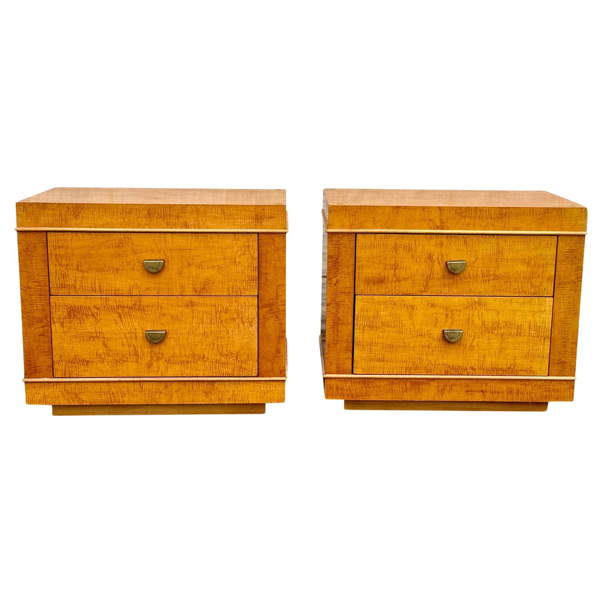 A Pair of Mid Century Modern Nightstands by Bassett For Sale at 1stDibs