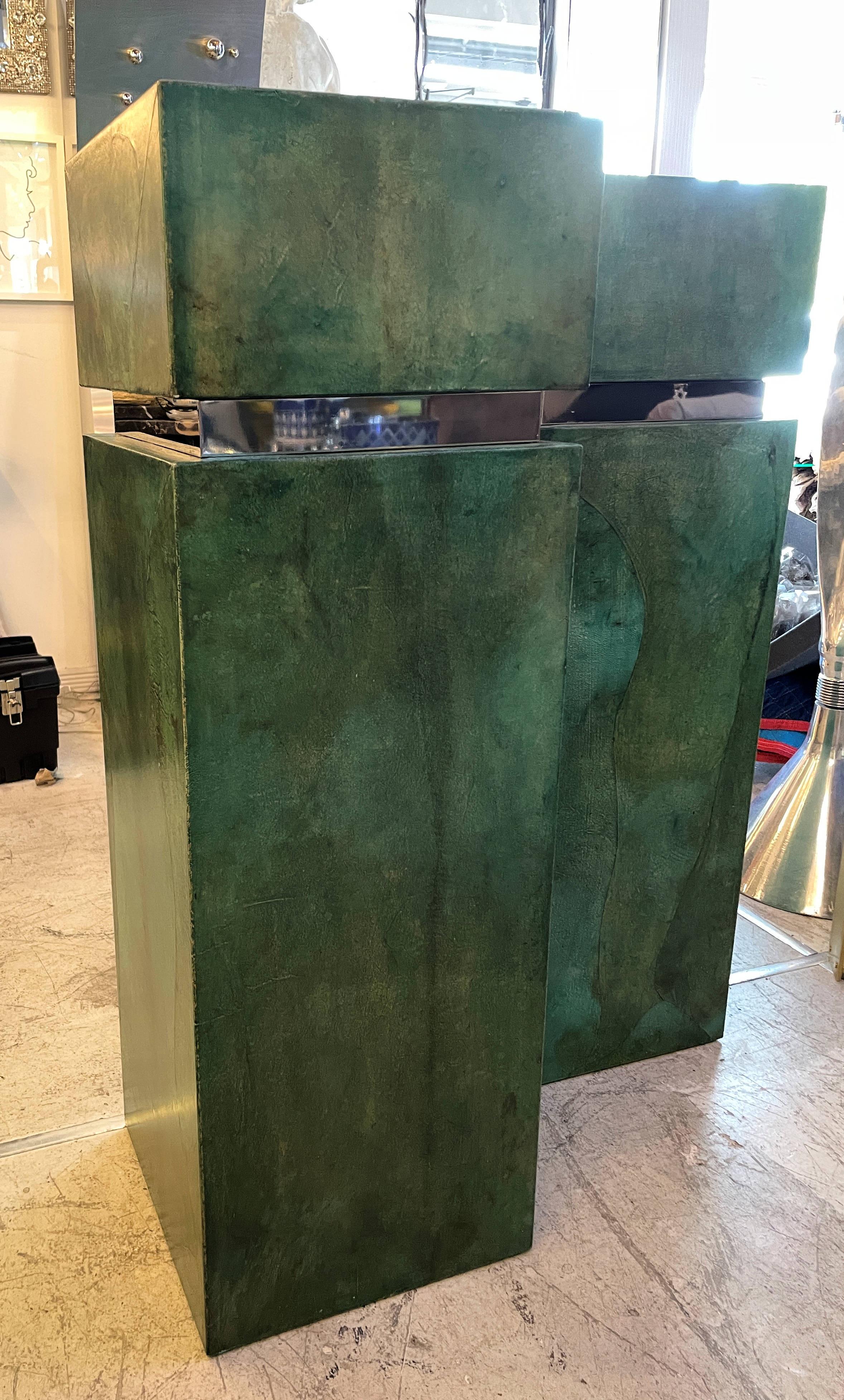 Pair of Mid-Century Modern Green Parchment Pedestals For Sale at 1stDibs