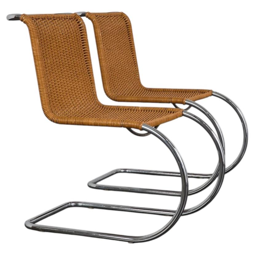 Mies van der Rohe x Knoll Barcelona Stools, Pair For Sale at 1stDibs