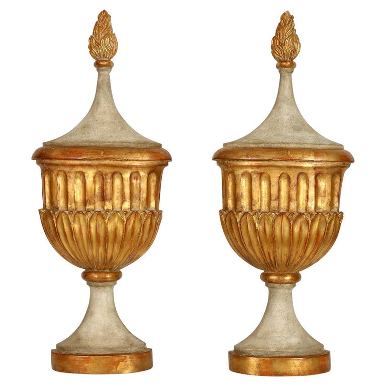 Pair of Painted and Parcel Gilt Wall Urns For Sale at 1stDibs