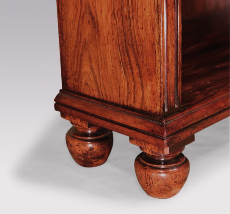 Pair of Regency Period Rosewood Open Bookcases For Sale at 1stDibs