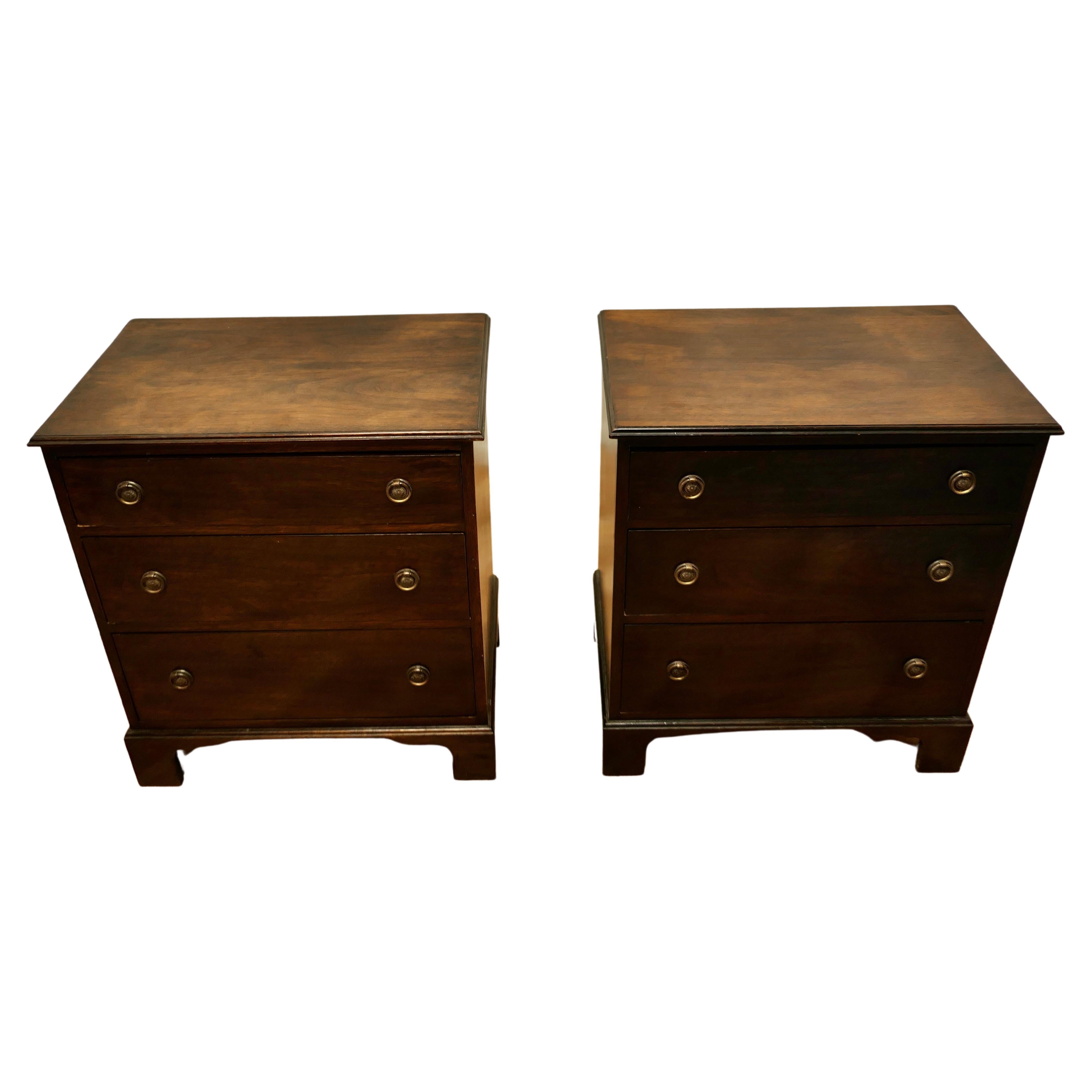 Pair of Small Mahogany Three-Tier Chest of Drawers at 1stDibs