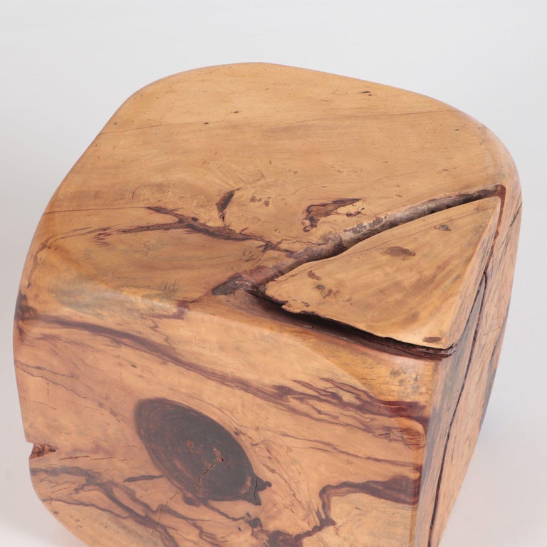 Pair of Solid Cube Pedestals Stools, 21st Century For Sale at 1stDibs