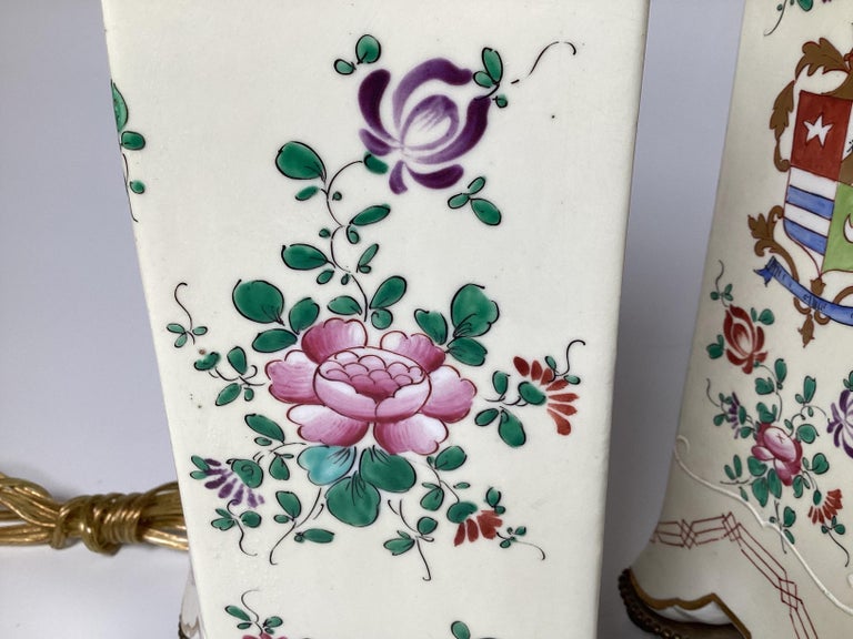 Pair Samson Style Armorial Lamps For Sale at 1stDibs | samson styles