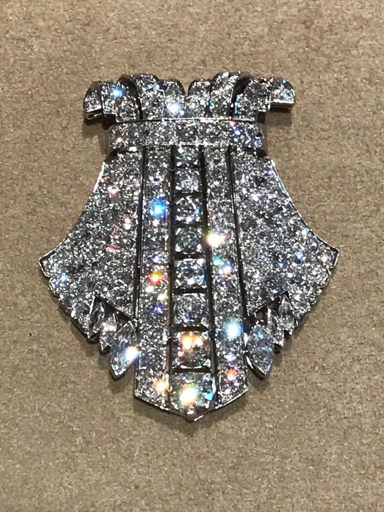Platinum Pair of Art Deco Brooch Double Click Closure, Pt 46.00 Dm 22 ...